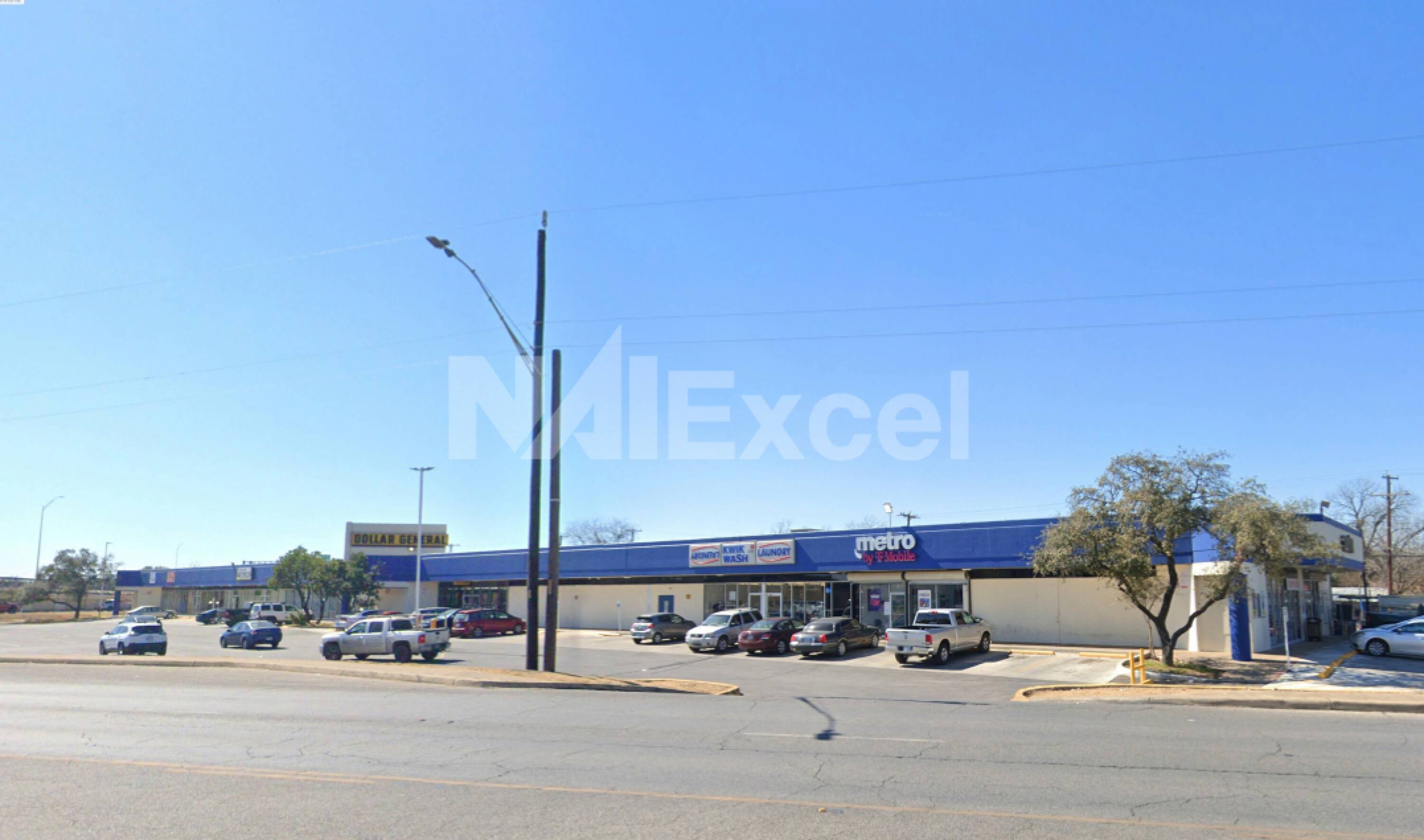 1007 POTEET JOURDANTON FWY San Antonio TX 78224-1207 APN: 17317-001 ...