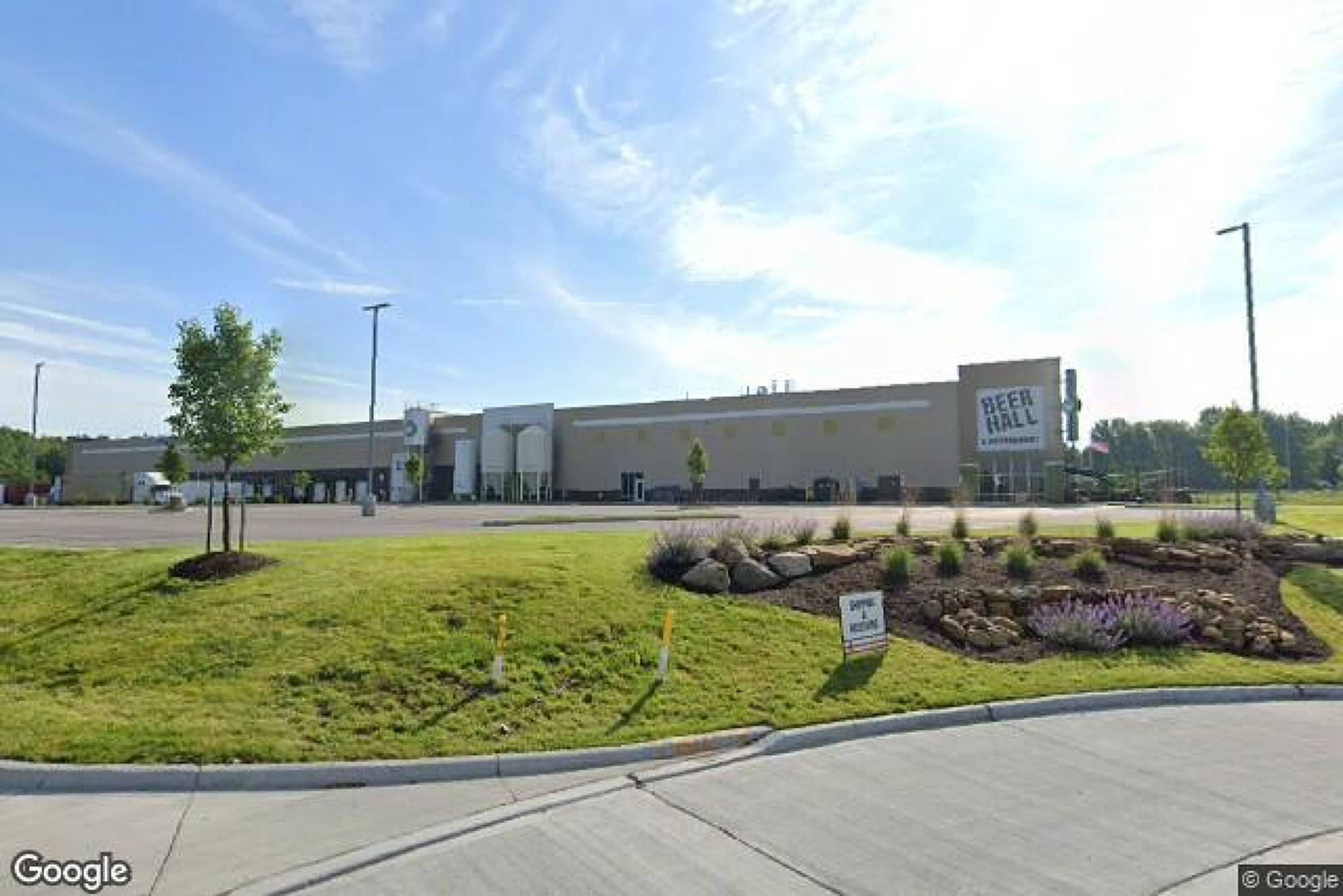 17450 Engle Rd, Middleburg Heights, OH 44130 | Crexi.com