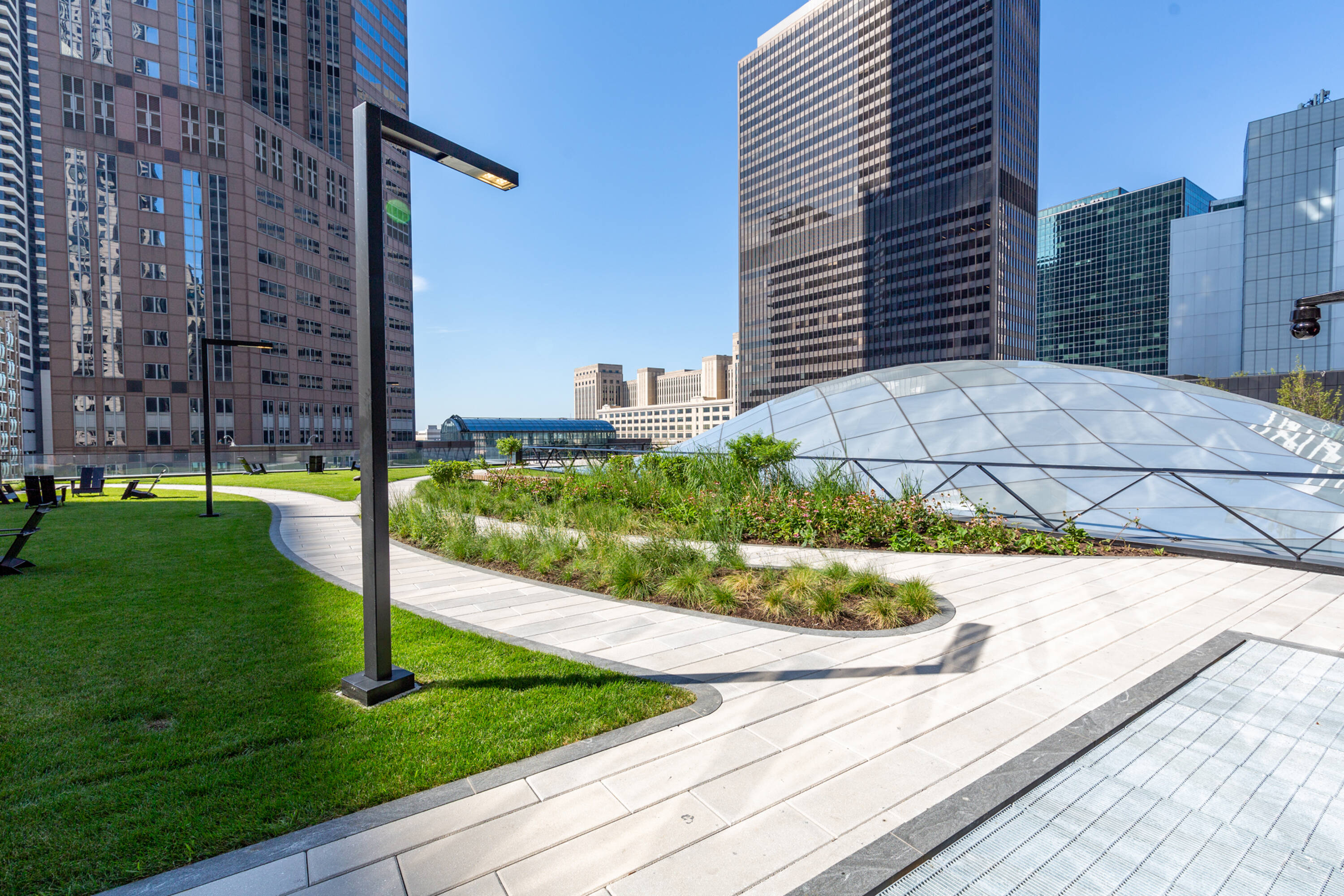 233 S Wacker Dr, Chicago, IL 60606 | Crexi.com