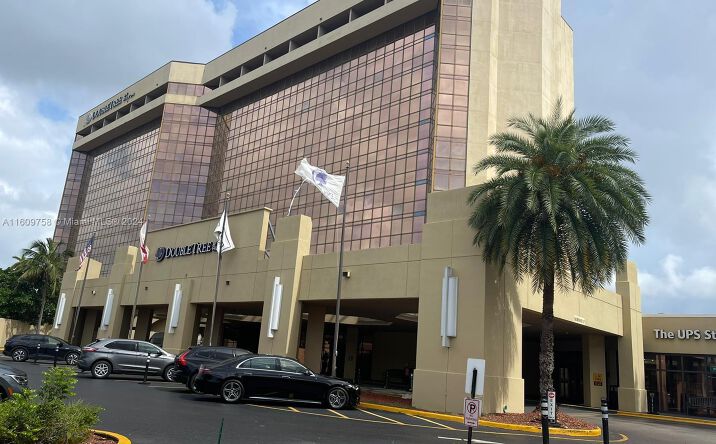 777 NW 72nd Ave # 2061, Miami, FL 33126 | Crexi.com