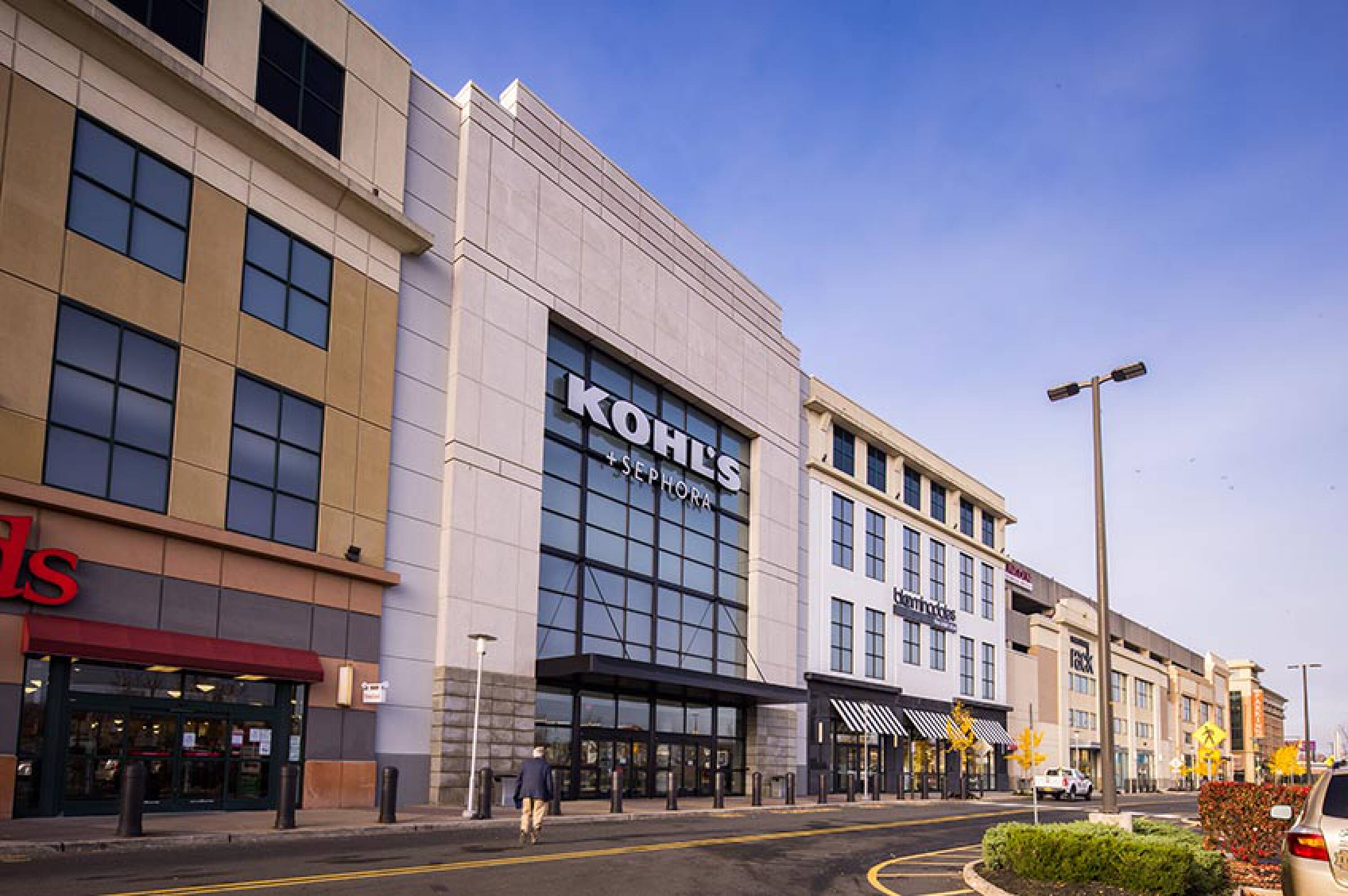 Bergen Town Center, Paramus, NJ 07652 | Crexi.com