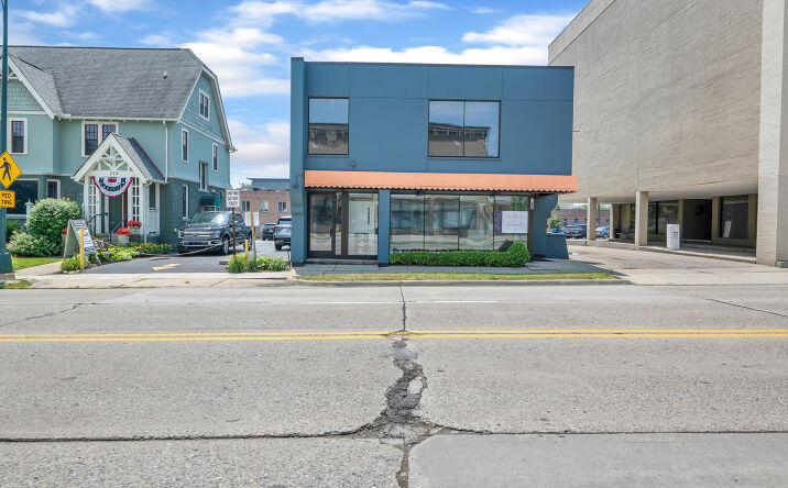 746 E Maple Rd, Birmingham, MI 48009 | Crexi.com