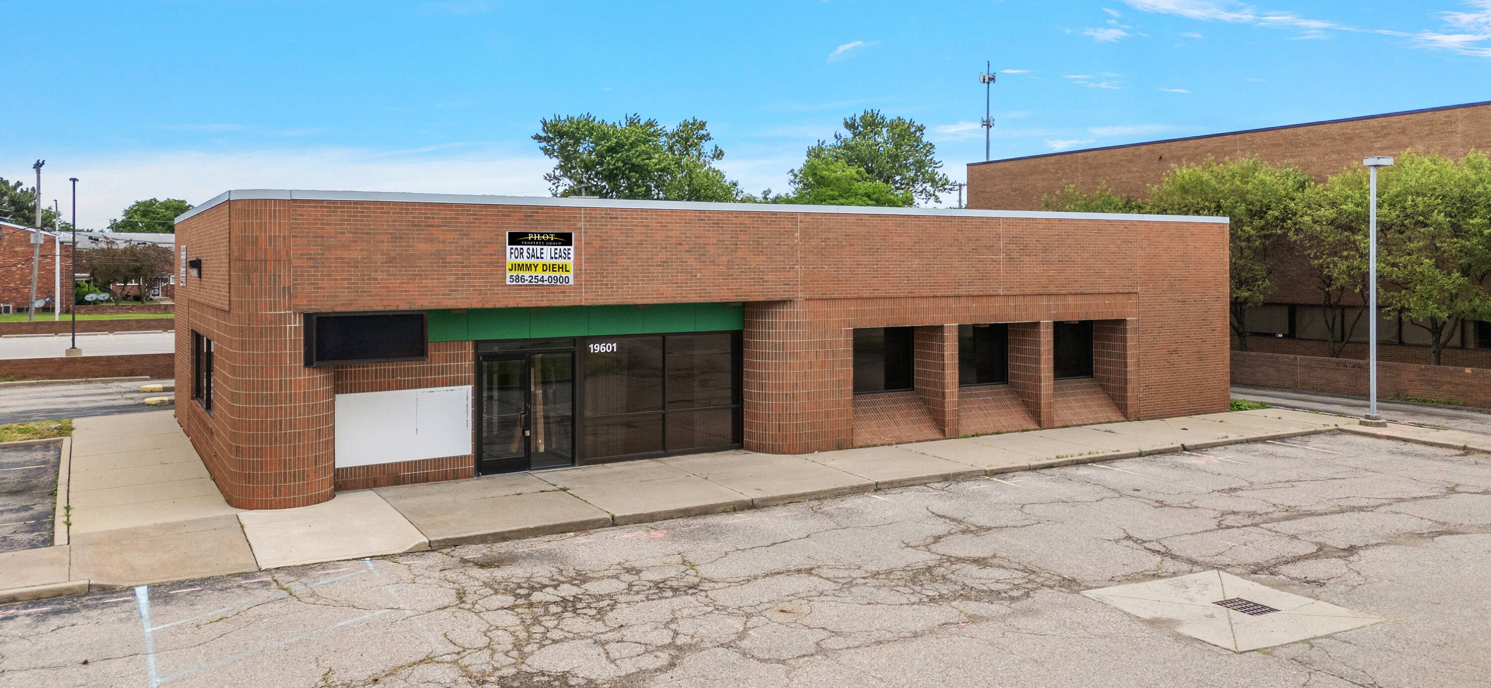 19601 Vernier Rd, Harper Woods, MI 48225 | Crexi.com