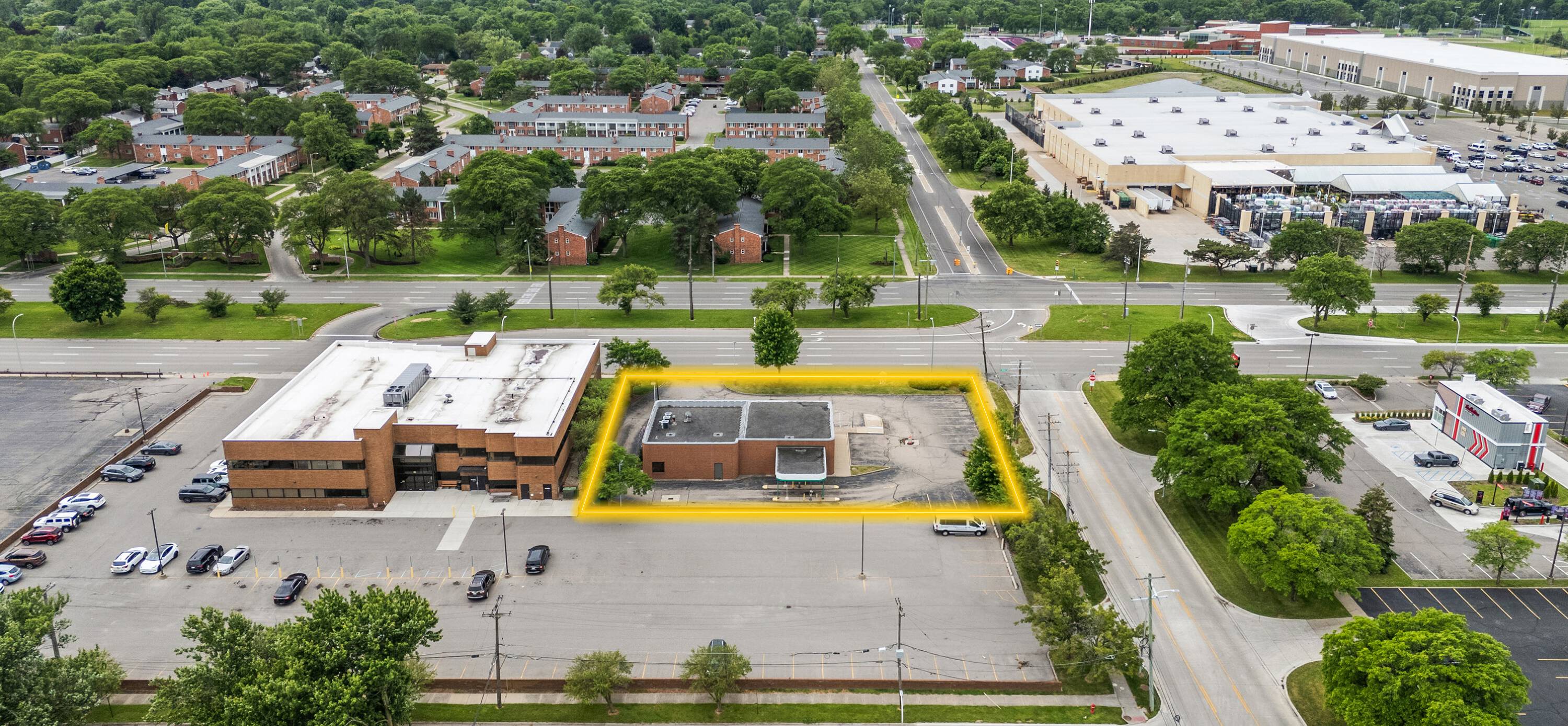 19601 Vernier Rd, Harper Woods, MI 48225 | Crexi.com