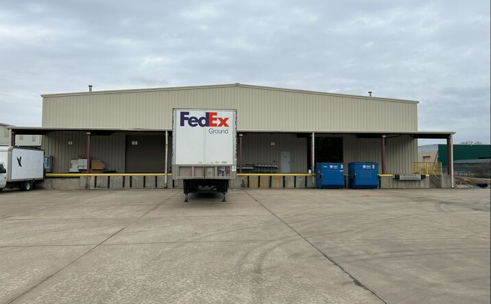 715 Summit Dr SE, Decatur, AL 35601 | Crexi.com