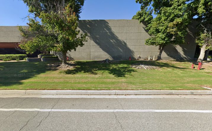 24831 Ave Tibbitts, Santa Clarita, CA 91355 | Crexi.com