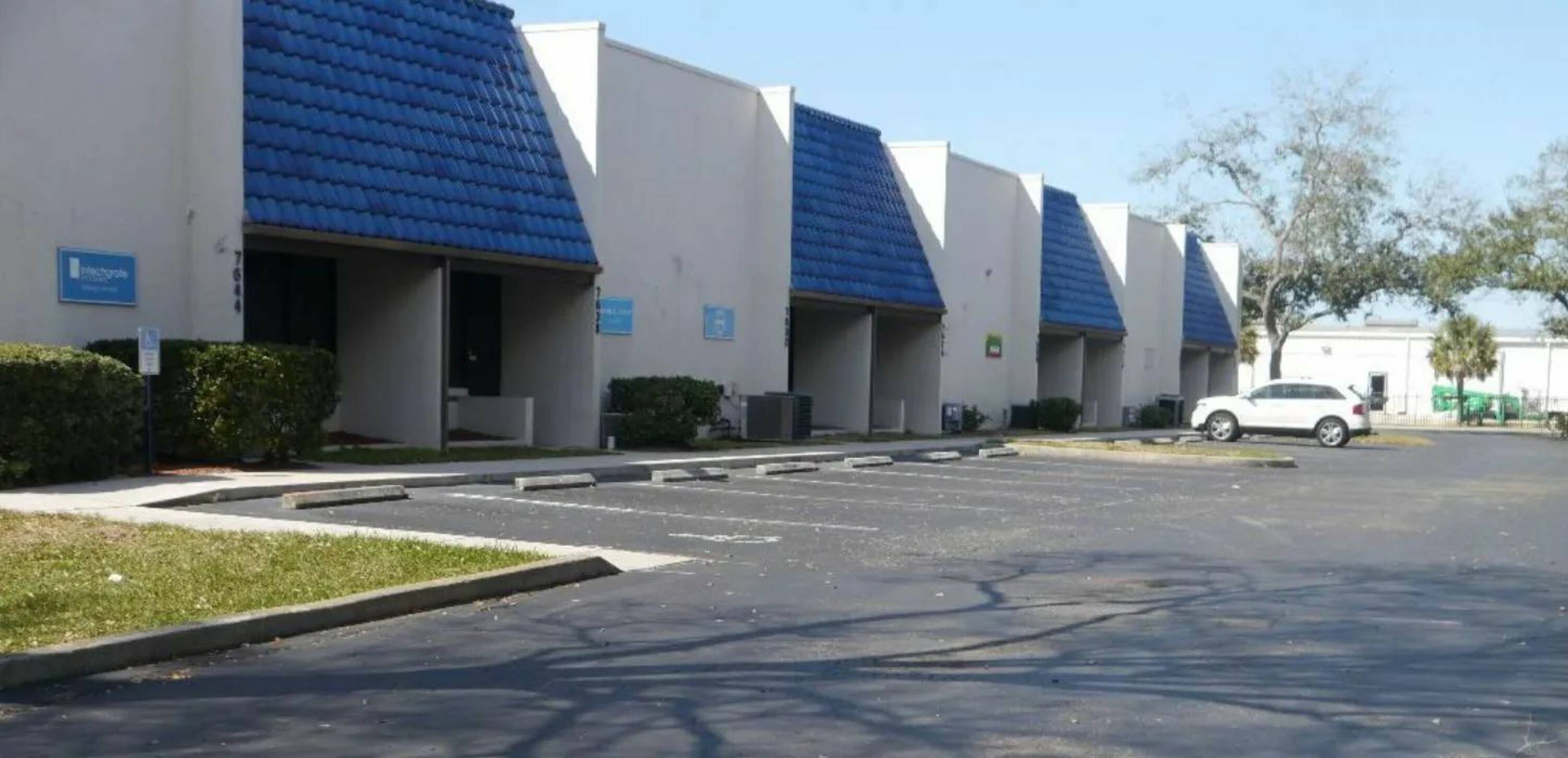 15th Street East & Tallevast Road, Sarasota, FL 34243 | Crexi.com