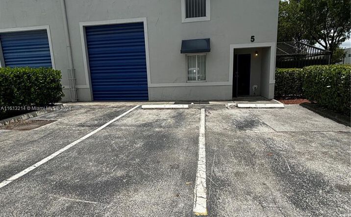 10770 NW 138th St # 5, Hialeah Gardens, FL 33018 | Crexi.com