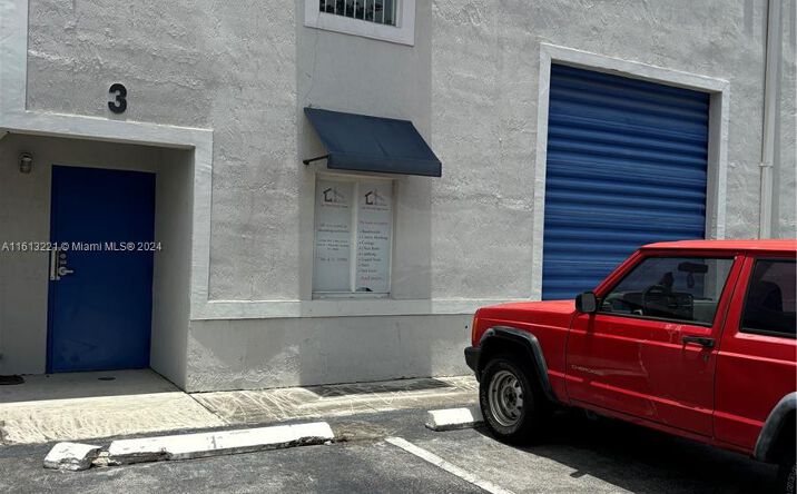 10780 NW 138th St # 3, Hialeah Gardens, FL 33018 | Crexi.com