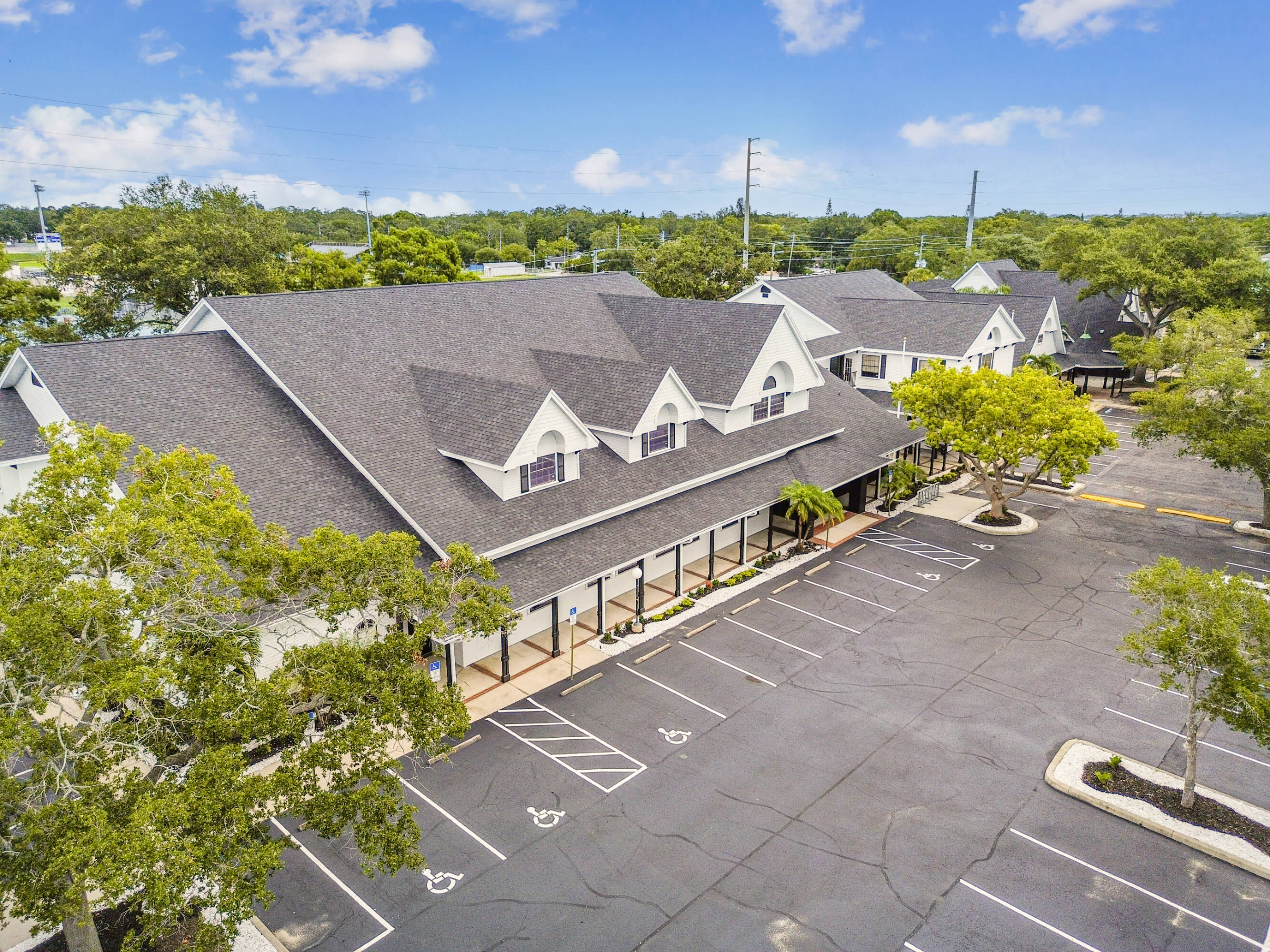 300 East Bay Drive, Largo, FL 33770 | Crexi.com