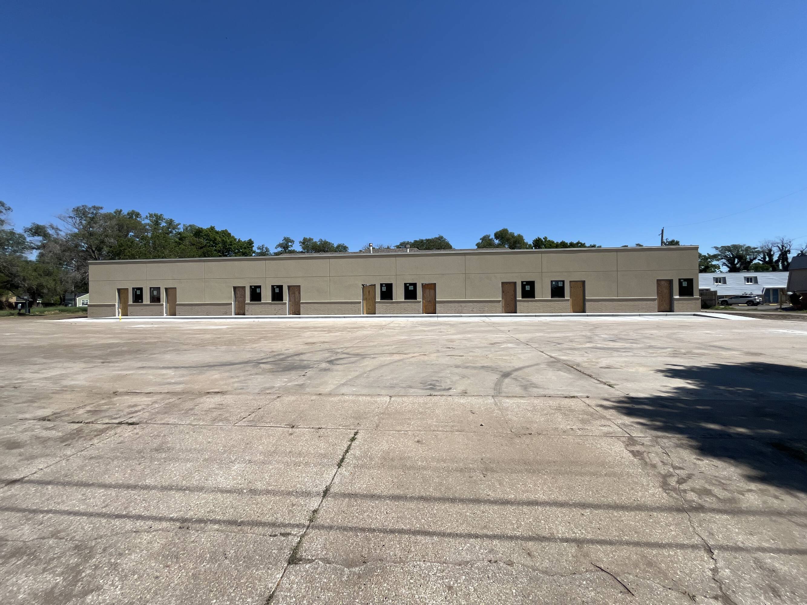4608 W Maple St, Wichita, KS 67209 | Crexi.com