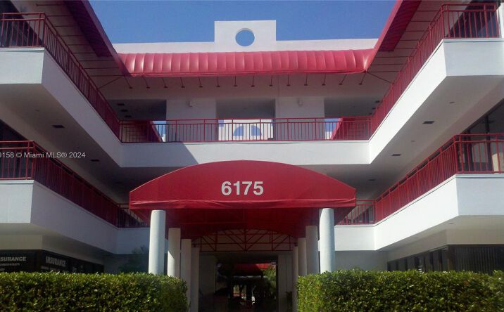 6175 NW 153rd St # 204, Miami Lakes, FL 33014 | Crexi.com