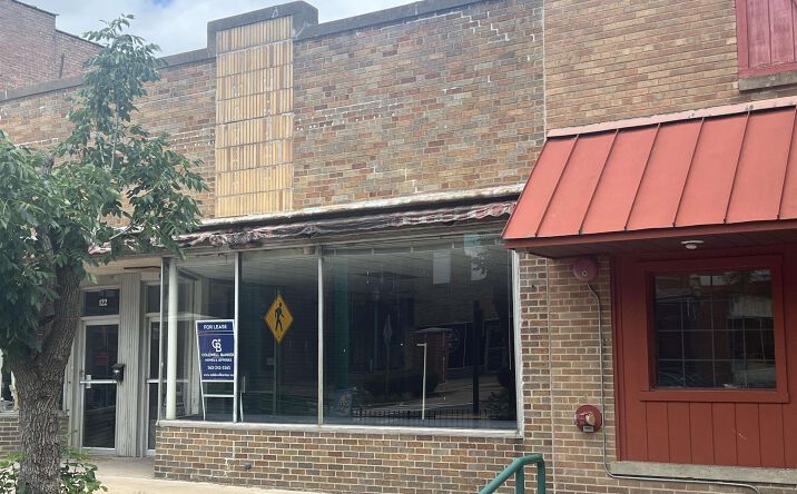 120 5TH Avenue South, Clinton, IA 52732 | Crexi.com