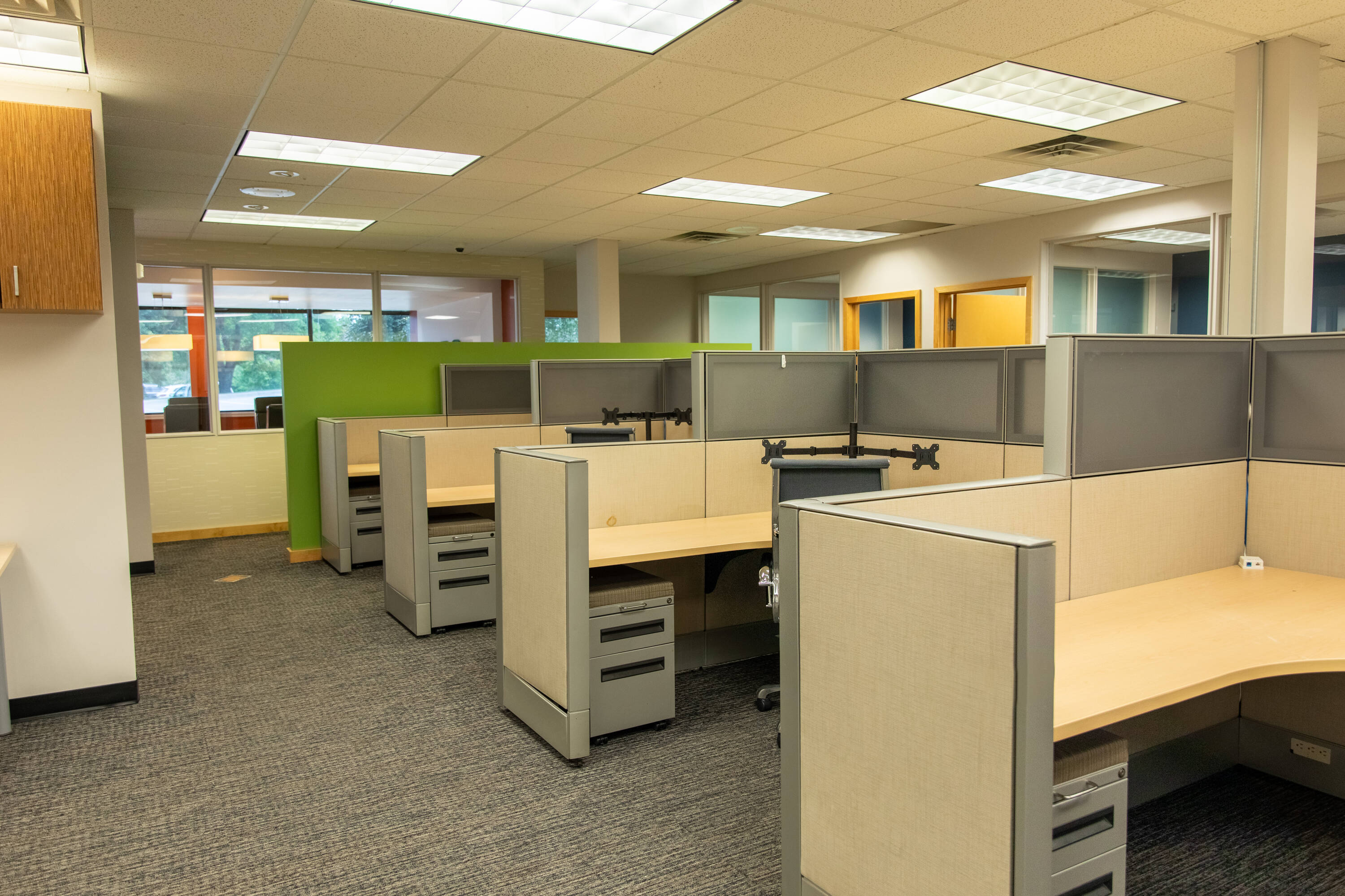 11820 Nicholas St, Omaha, NE 68154 | Crexi.com