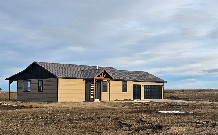 47 Country Squires Lane, Fairfield, MT 59436 | Crexi.com