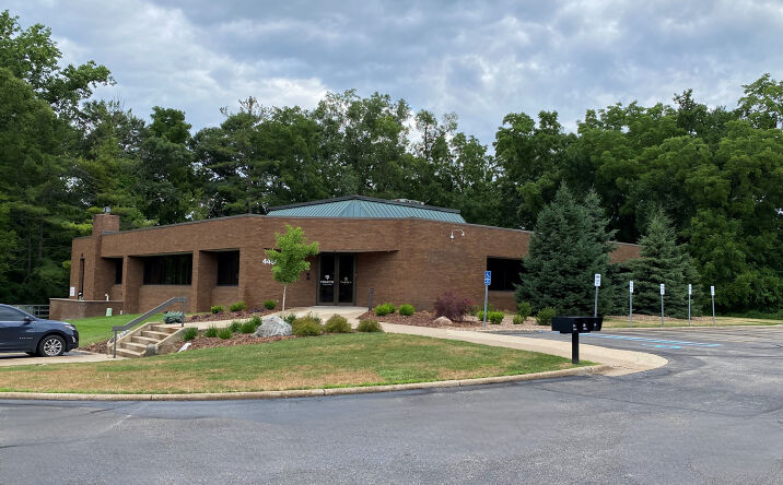 4450 Cascade Rd, Grand Rapids, MI 49546 | Crexi.com