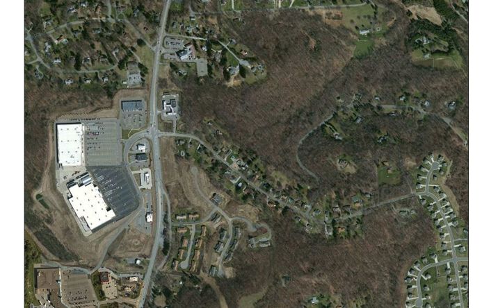 4101 Grandview Dr, Gibsonia, PA 15044 | Crexi.com