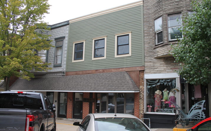 128 N 3rd St Dekalb IL 60115, DeKalb, IL 60115 | Crexi.com