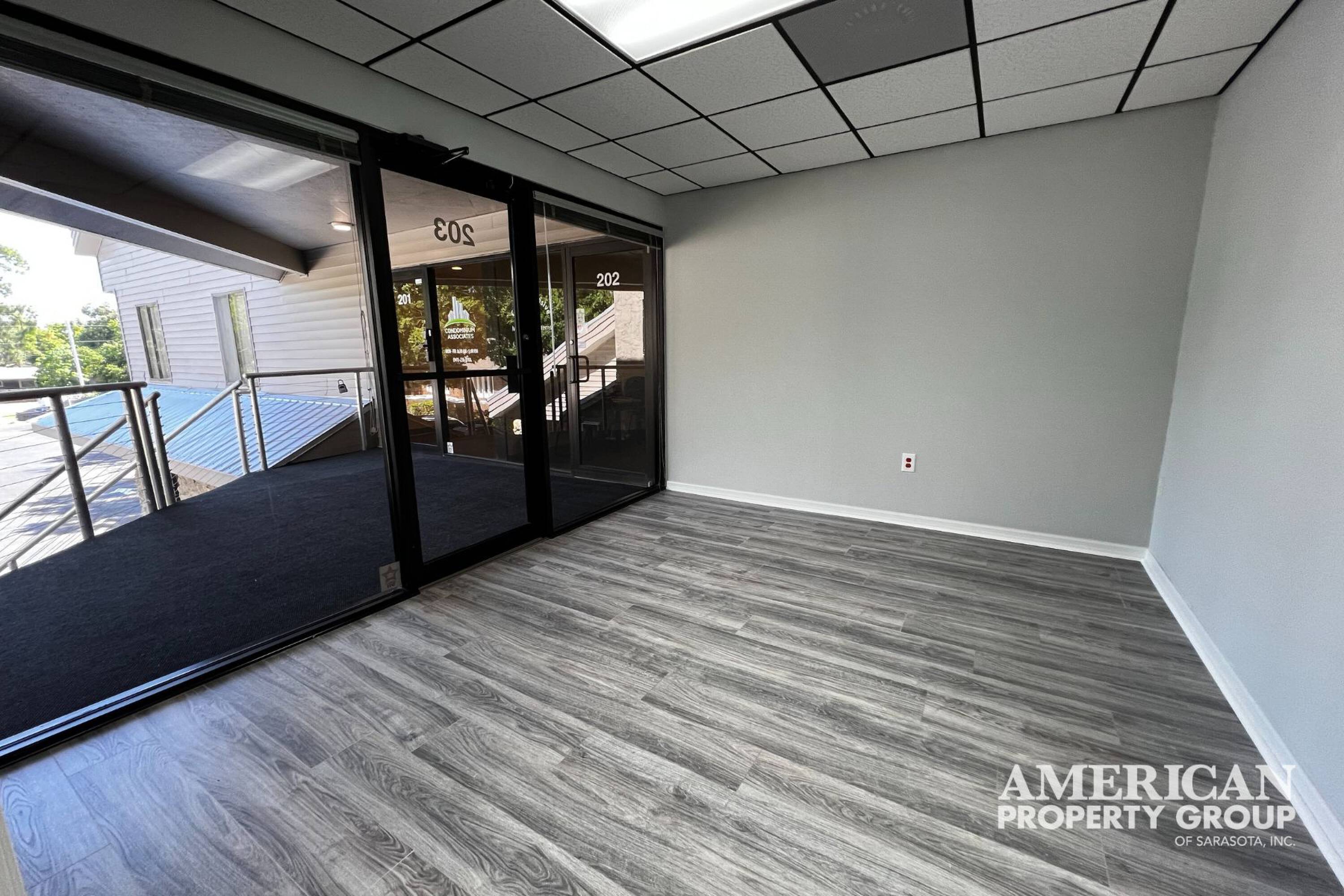 5500 Bee Ridge Rd, Sarasota, FL 34233 | Crexi.com