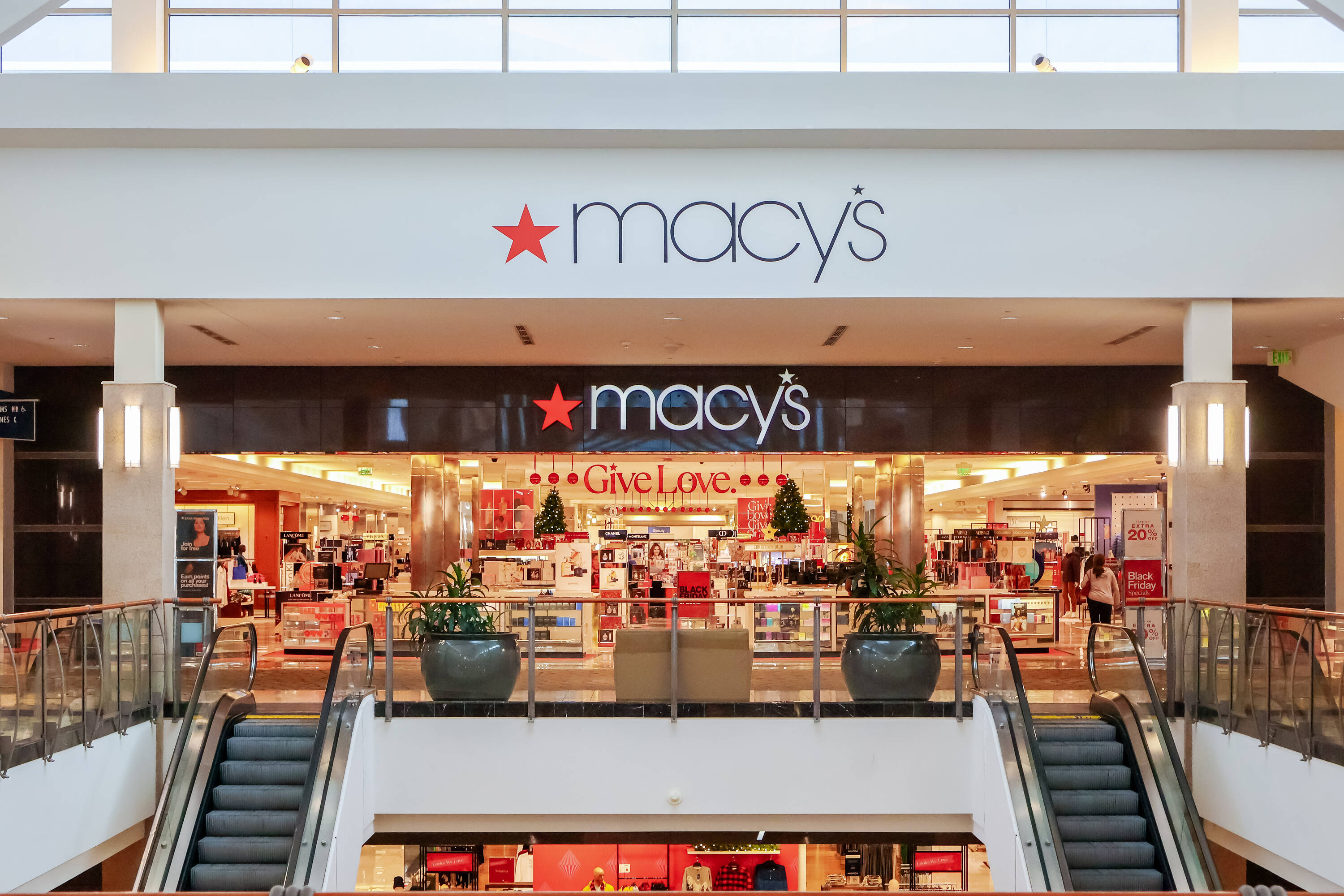 5959 Triangle Town Blvd, Raleigh, NC 27616 | Crexi.com