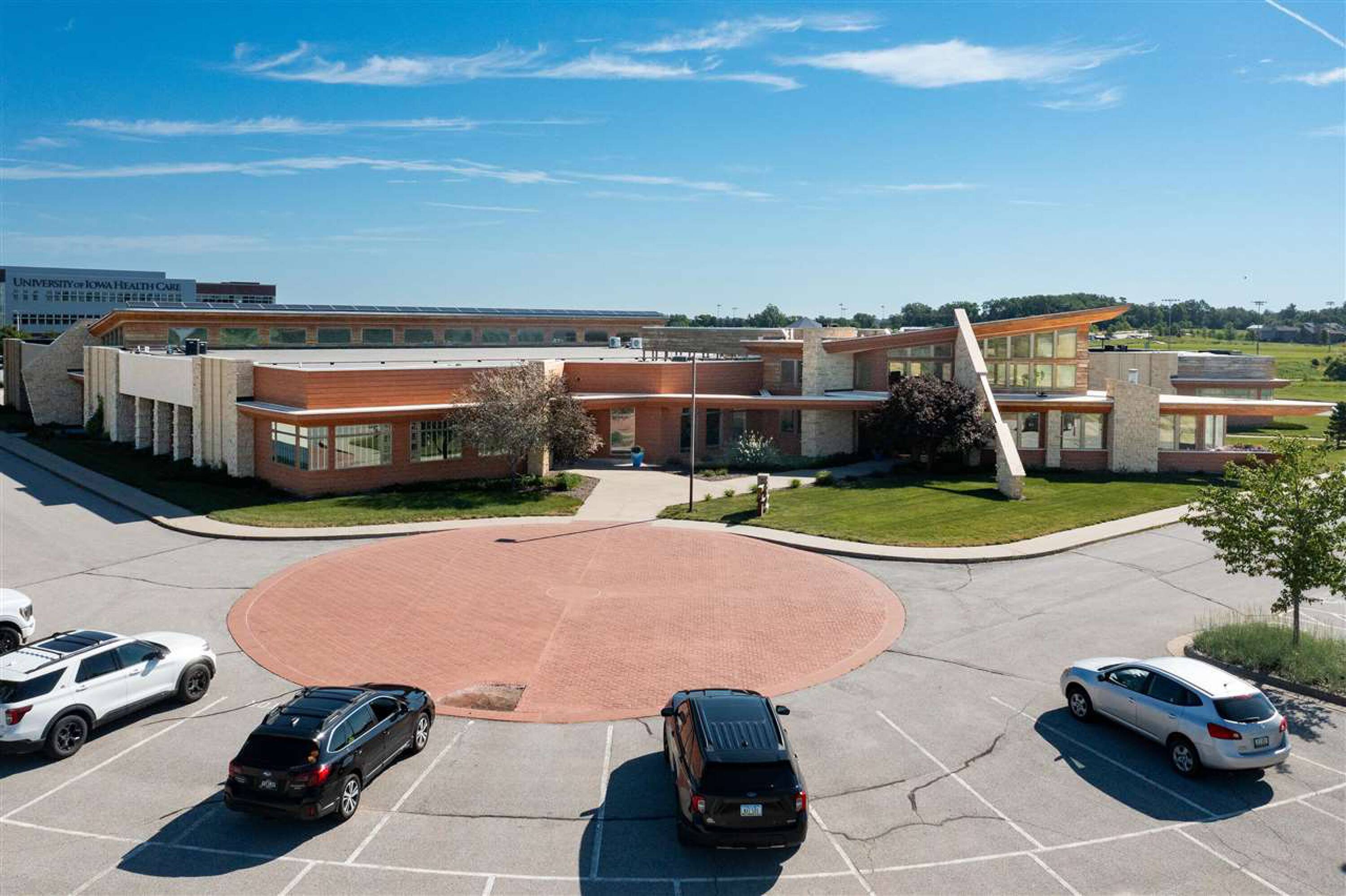 3273 Ridgeway Dr, Coralville, IA 52241 | Crexi.com