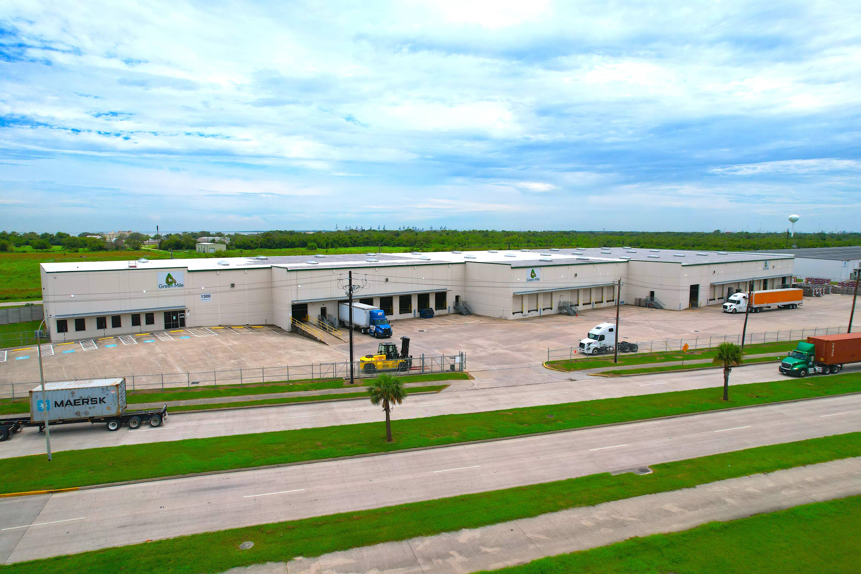 1300 E Barbours Cut Blvd, La Porte, TX 77571 | Crexi.com