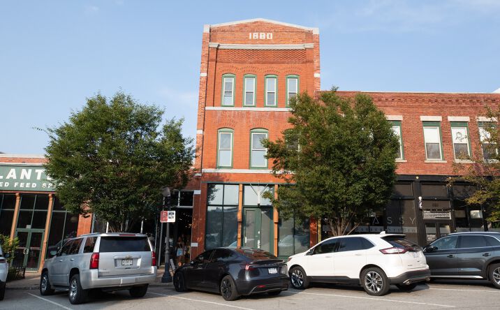 523 Walnut St, Kansas City, MO 64106 | Crexi.com