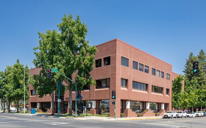 1315 Alhambra Blvd, Sacramento, CA 95816 | Crexi.com