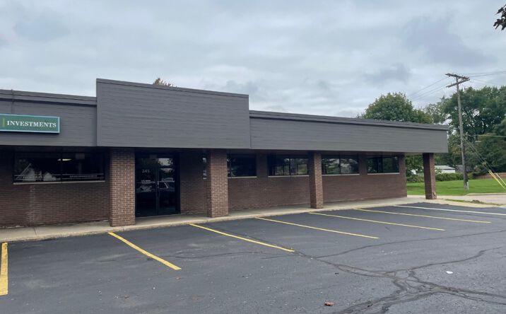 341 N Pontiac Trail, Walled Lake, MI 48390 | Crexi.com