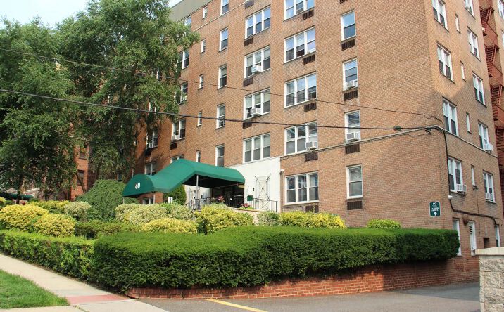 50 Main St, White Plains, NY 10606 | Crexi.com