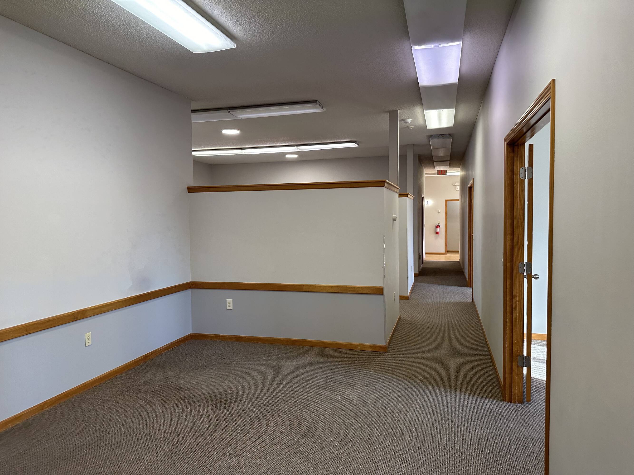 430 E BLUE RIDGE BLVD Kansas City MO 64145-1422 APN: 65840051300000000 ...