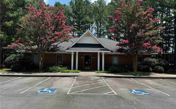 124 Parkwood, Carrollton, GA 30117 | Crexi.com