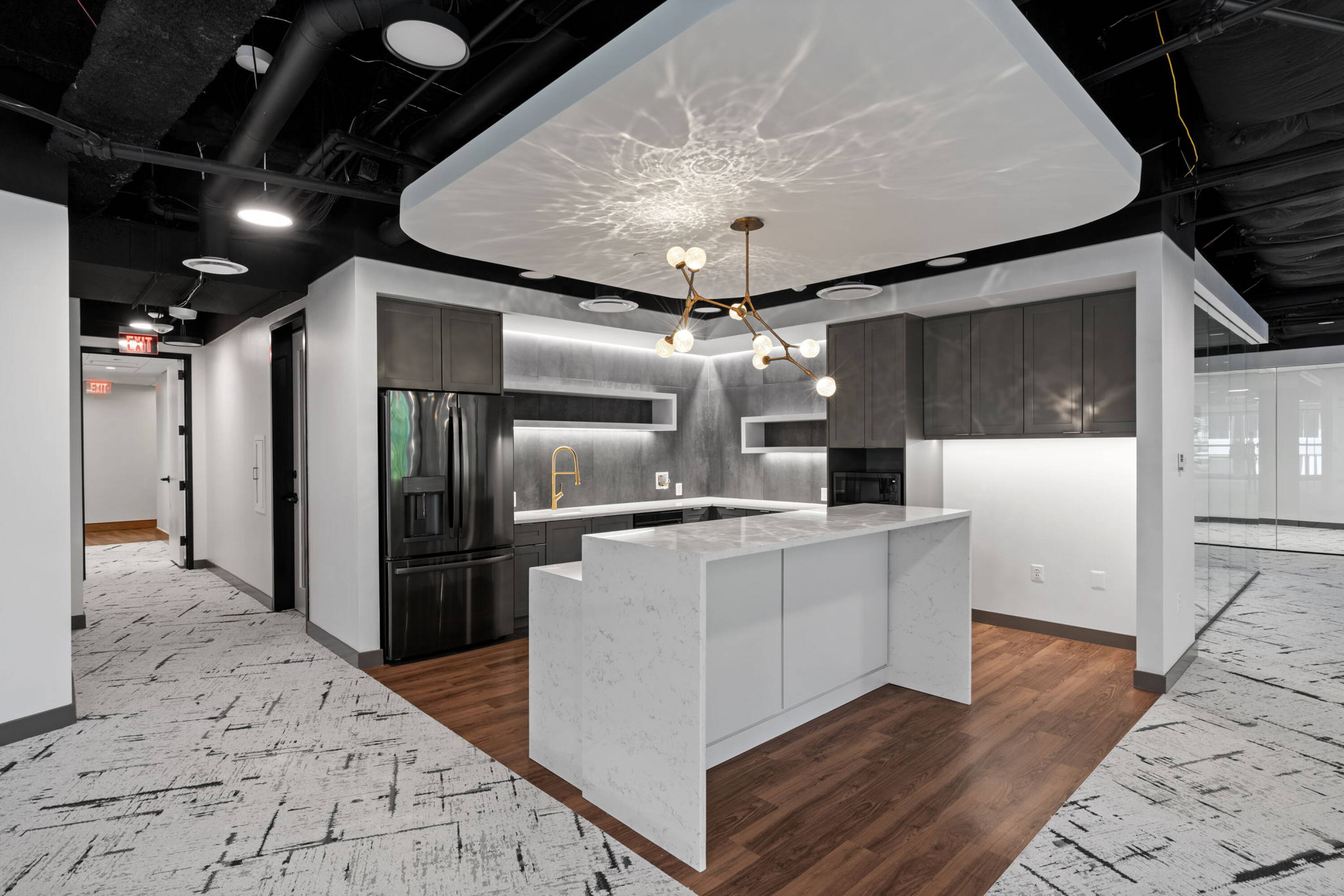 8000 Towers Crescent Dr, Vienna, VA 22182 | Crexi.com