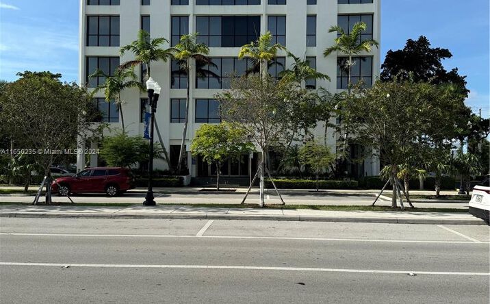 2450 Hollywood Blvd, Hollywood, FL 33020 | Crexi.com