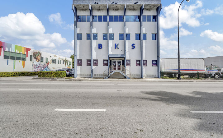 5465 NW 36th St, Miami Springs, FL 33166 | Crexi.com
