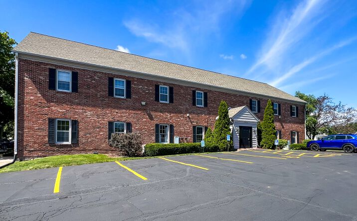 10144 N Port Washington Rd, Mequon, WI 53092 | Crexi.com