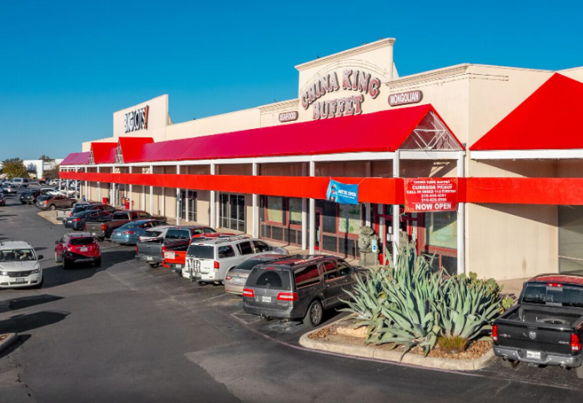 6900 SAN PEDRO AVE San Antonio TX 78216-6265 APN: 11023-009-0031 ...