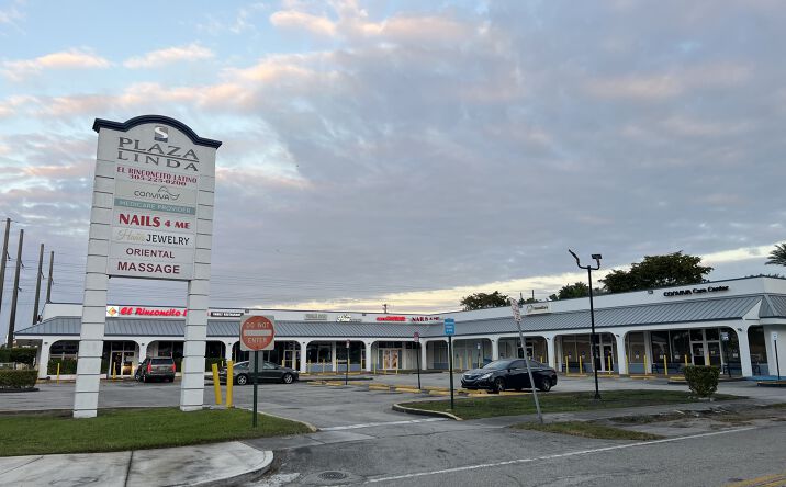 10453 SW 40th St, Miami, FL 33165 | Crexi.com