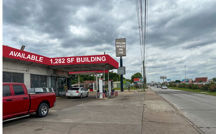 4921 North Fwy, Houston, TX 77022 | Crexi.com