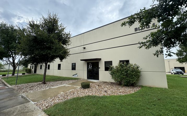 2500 NE Inner Loop, Georgetown, TX 78626 | Crexi.com