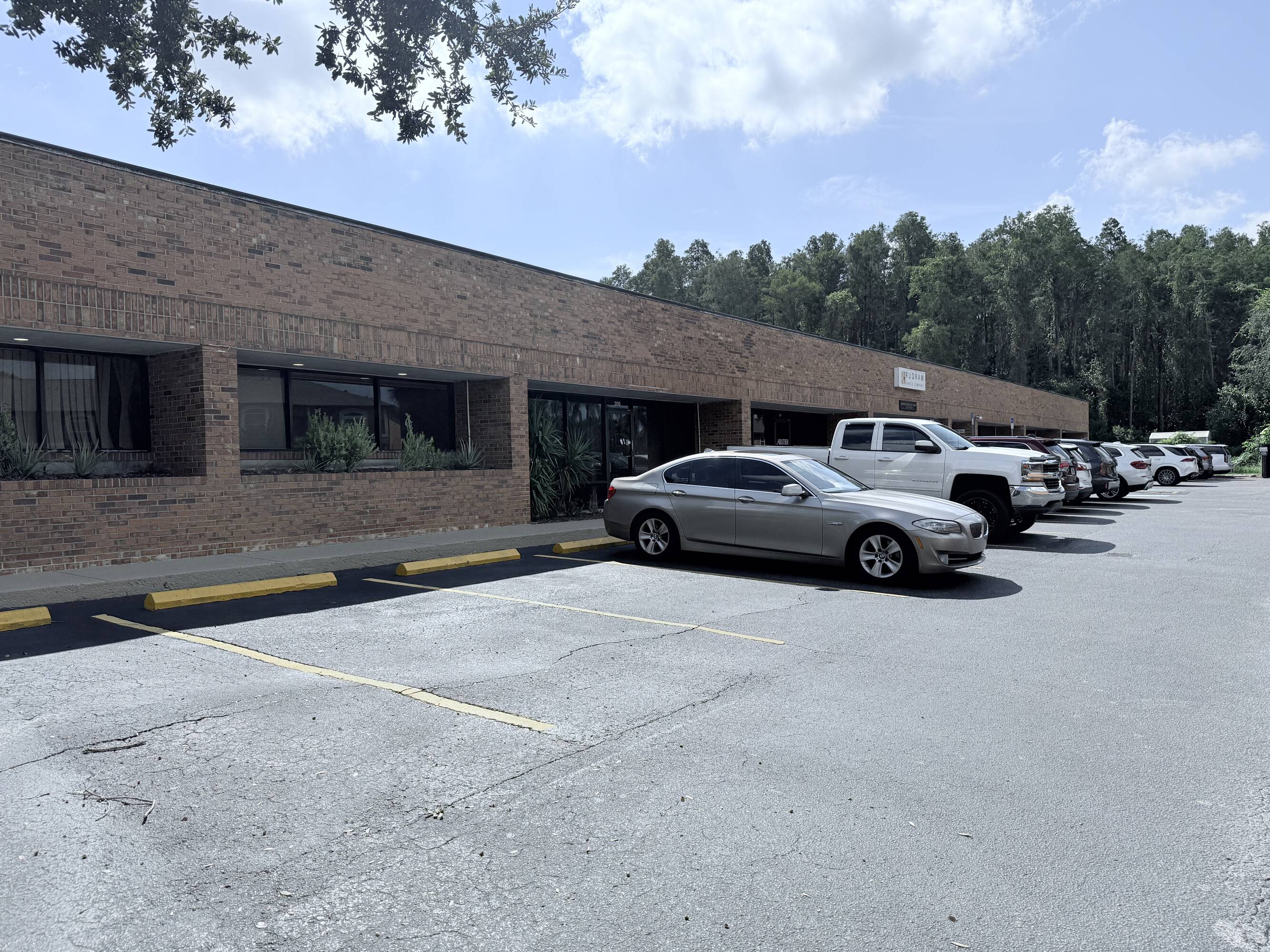 3802 EHRLICH RD Tampa FL 33624-2378 APN: 018899-0150 | Crexi.com