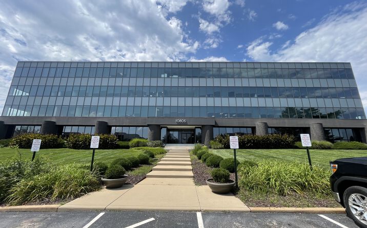 10805 Sunset Office Dr, St. Louis, MO 63127 | Crexi.com