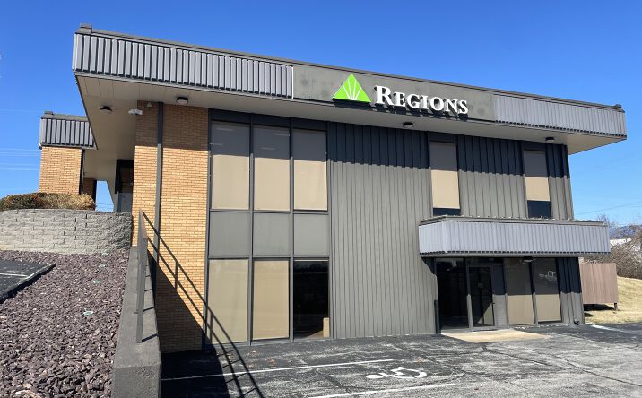 2010 Bluestone Dr, Saint Charles, MO 63303 | Crexi.com