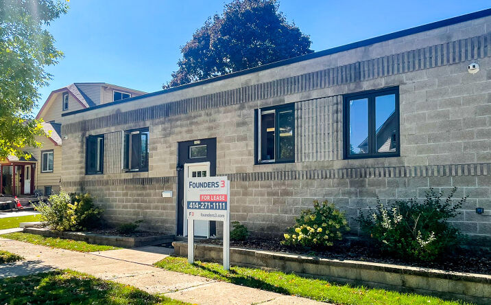 1927 S 70th St, West Allis, WI 53219 | Crexi.com