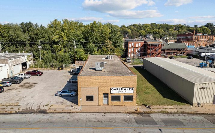 930 W 2ND Street, Davenport, IA 52802 | Crexi.com