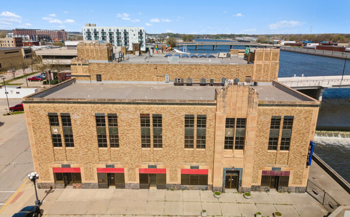 10 W 4th St, Waterloo, IA 50701 | Crexi.com