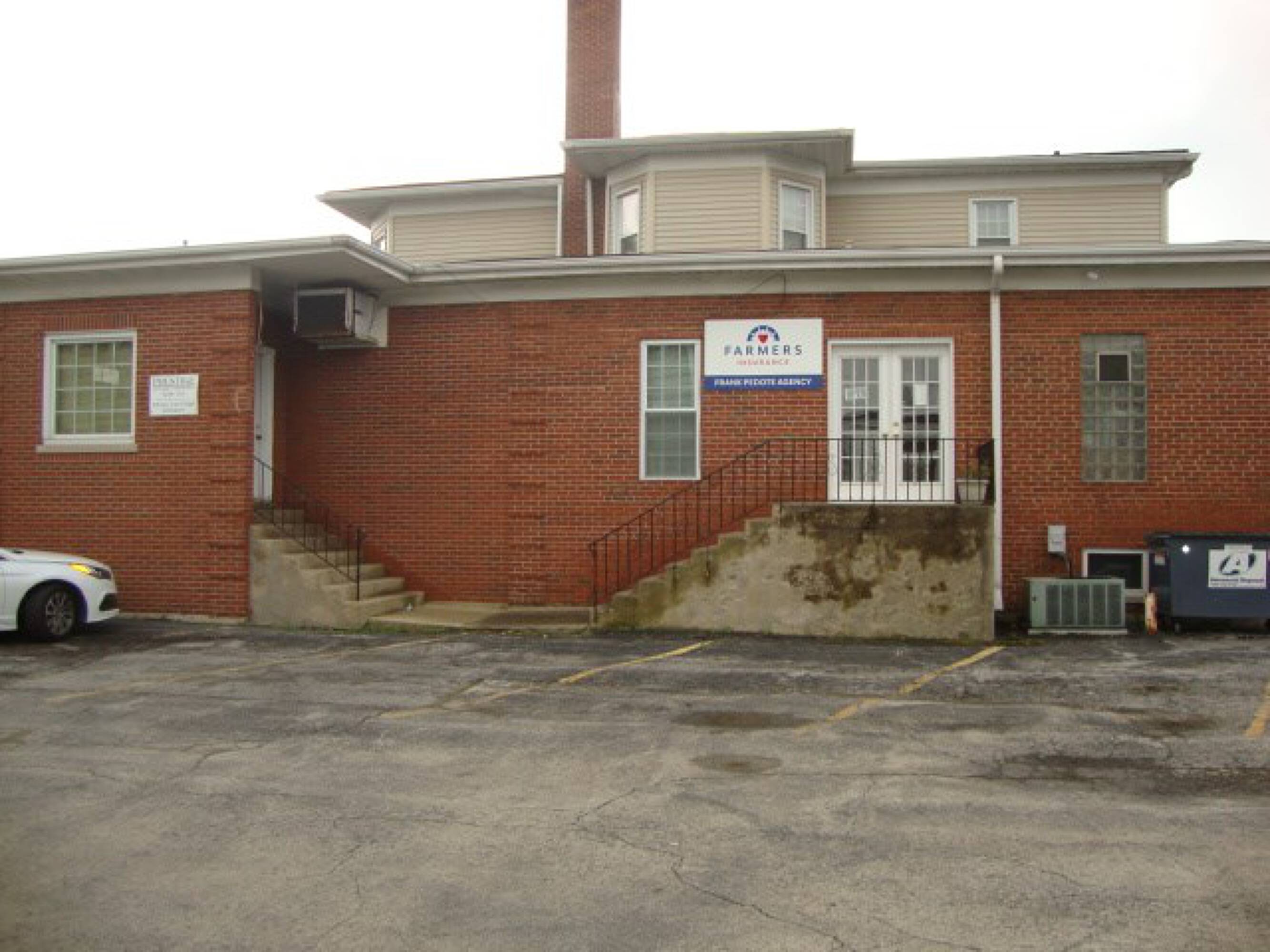 130 N La Grange Rd, La Grange, IL 60525 | Crexi.com