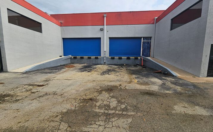 1345 NW 98th Ct, Miami, FL 33172 | Crexi.com