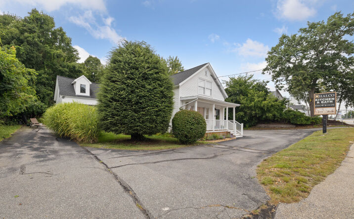 16 Crystal Ave, Derry, NH 03038 | Crexi.com