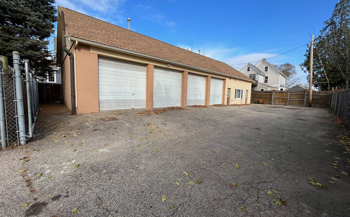 11R Putnam St, Danvers, MA 01923 | Crexi.com